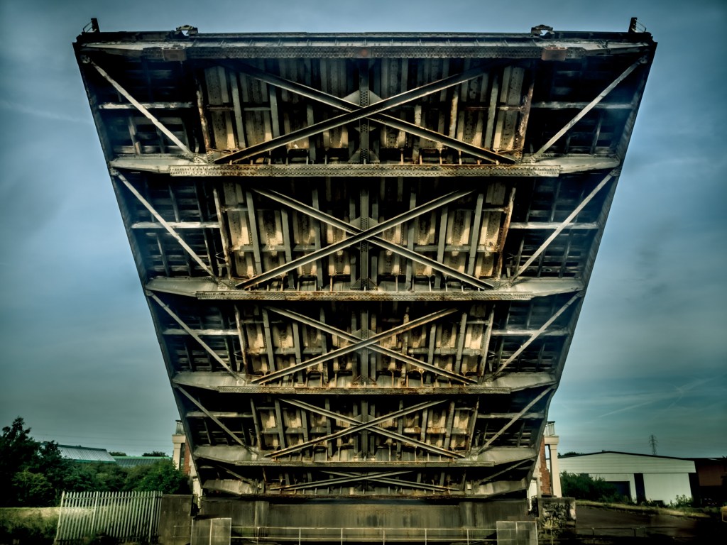 Hull’s 13 Bridges – Open Bridges