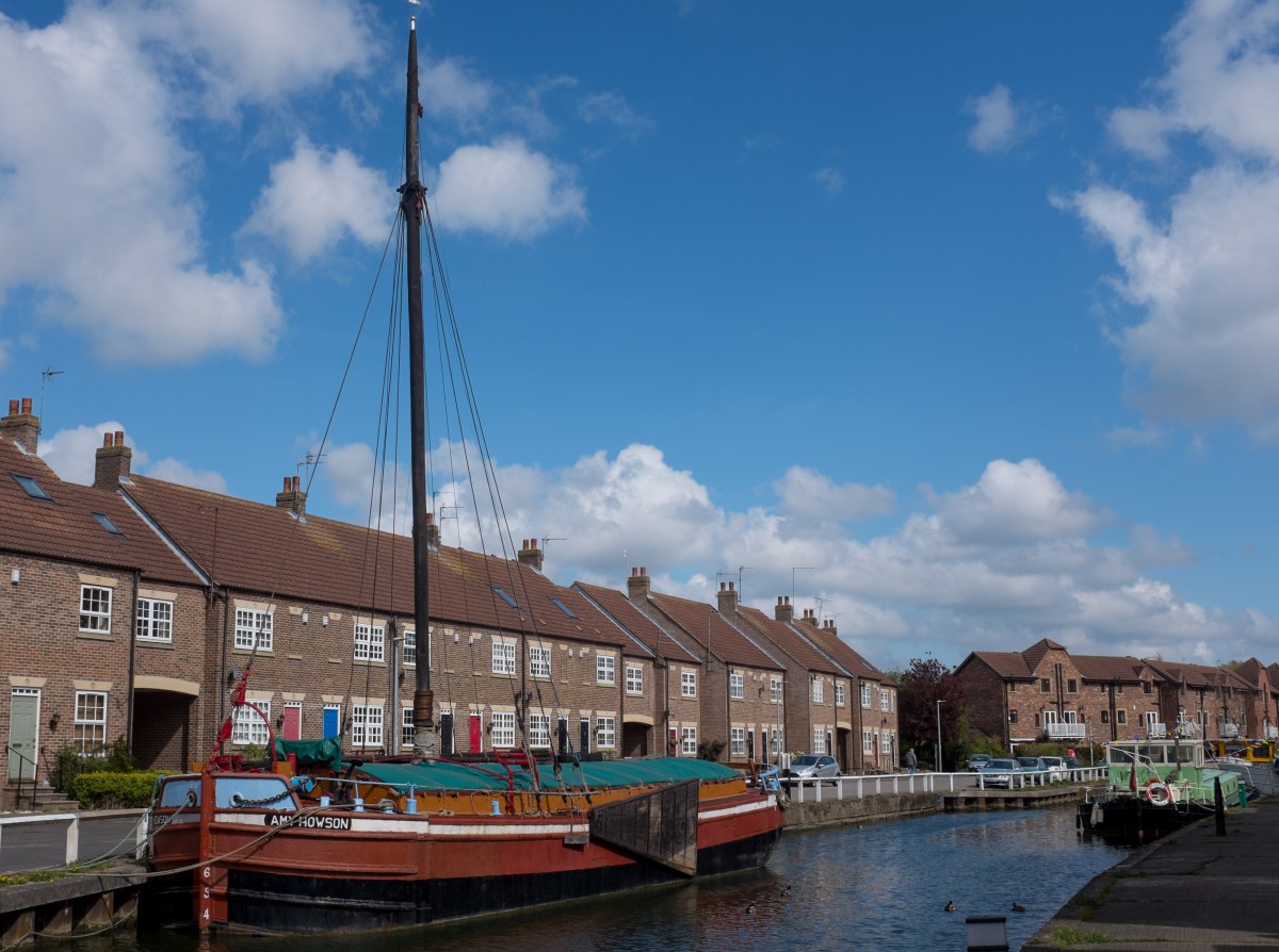 Humber Keel Comrade and Amy Howson Sail to Hull – Open Bridges