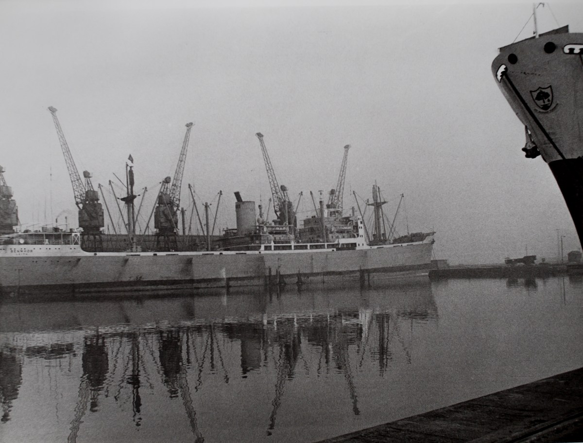 Brian Latus Hull Docks 1960s Part 1 – Open Bridges