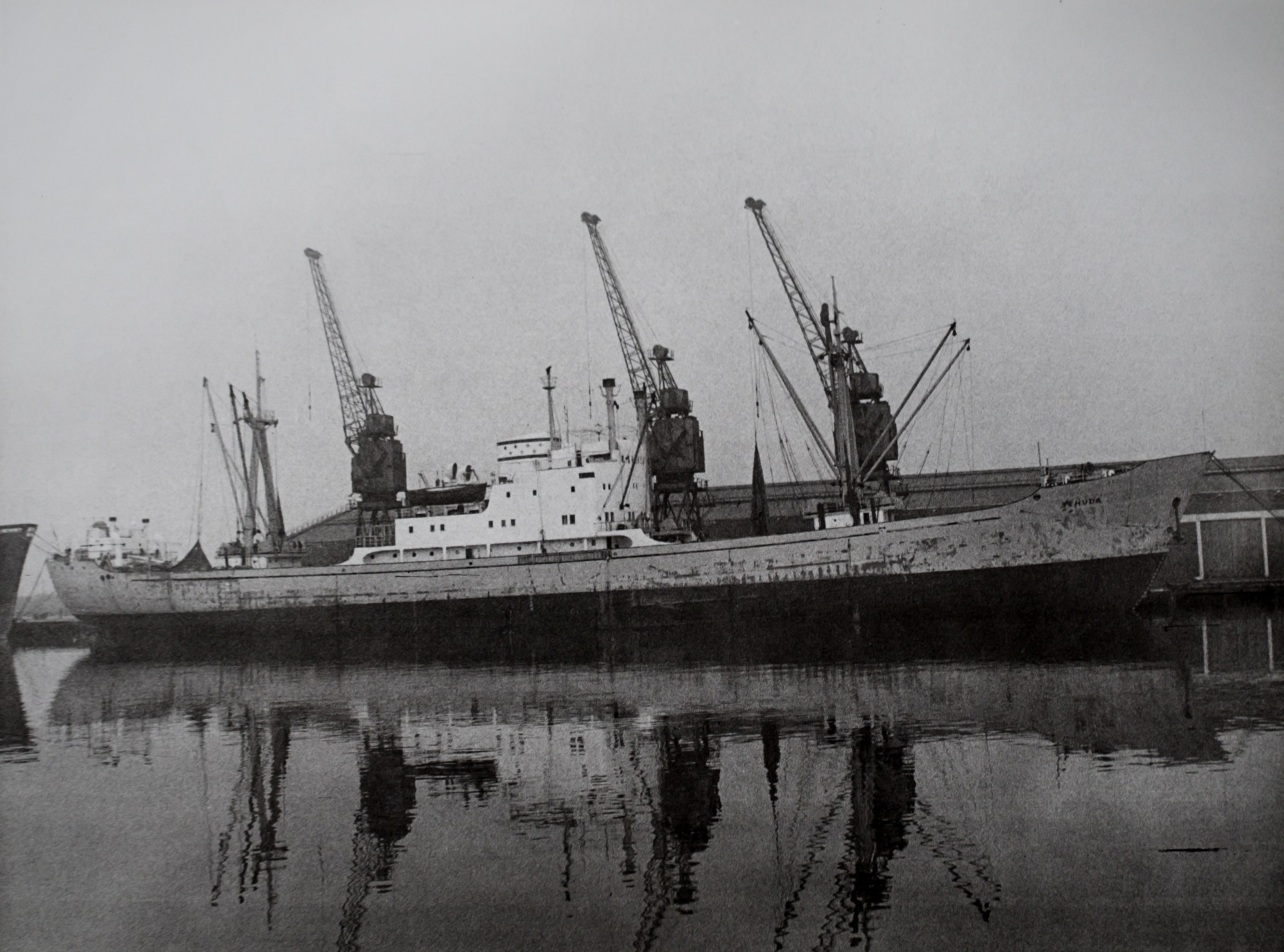 Brian Latus Hull Docks 1960s Part 1 – Open Bridges