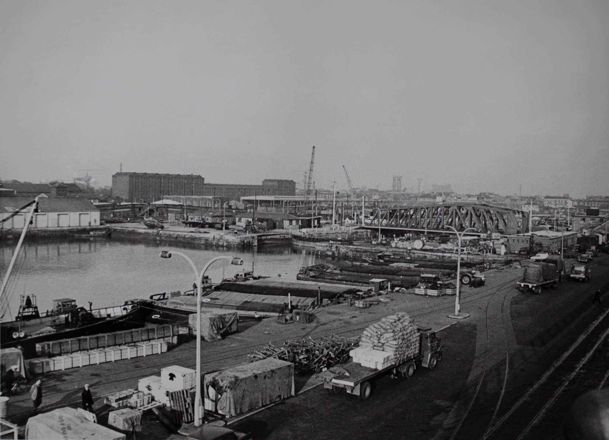 Brian Latus Hull Docks 1960s Part 2 – Open Bridges