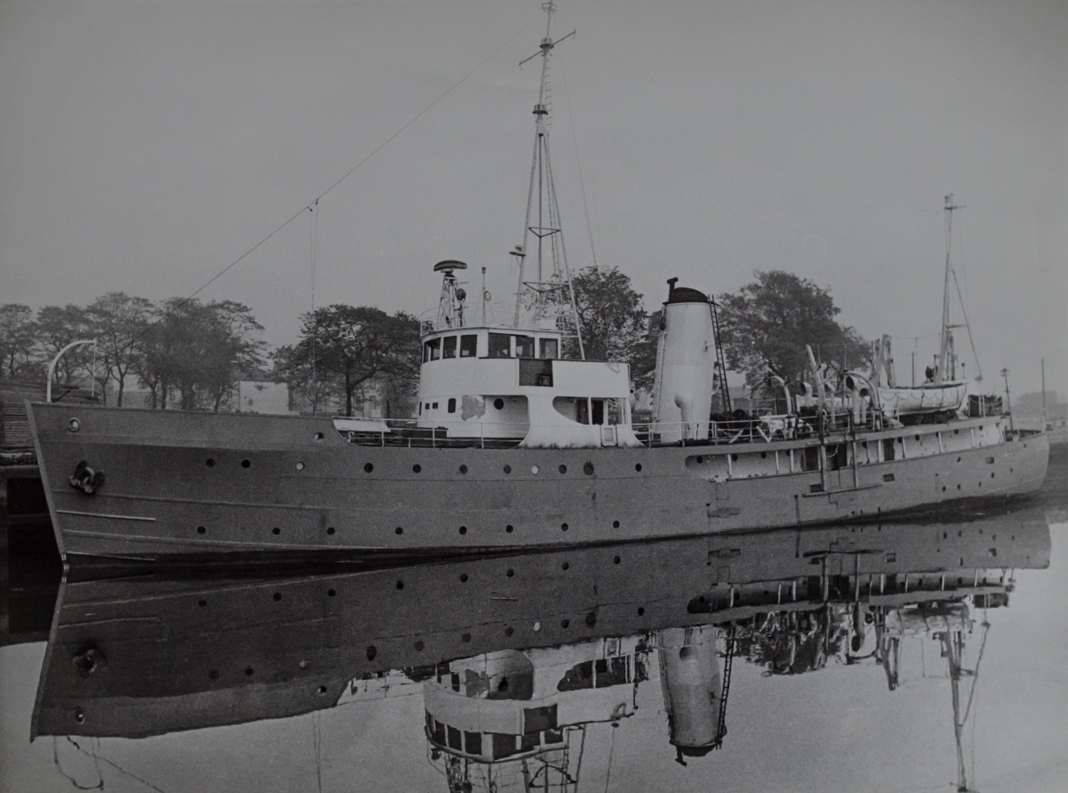 Brian Latus Hull Docks 1960s Part 2 – Open Bridges