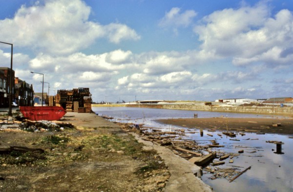 Hull Docks 1980s Part 3 by Bernard Sharp – Open Bridges