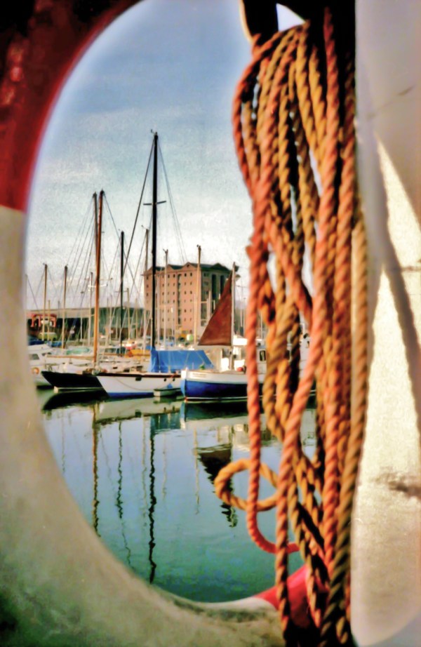 Hull Docks 1980s Part 3 by Bernard Sharp – Open Bridges