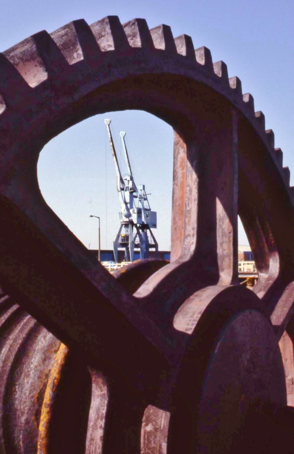 Hull Docks 1980s Part 6 by Bernard Sharp – Open Bridges