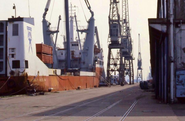 Hull Docks 1980s Part 7 by Bernard Sharp – Open Bridges