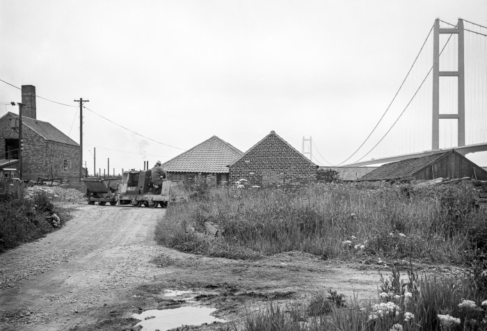 What Made the Humber – Barton Tile Works – Open Bridges